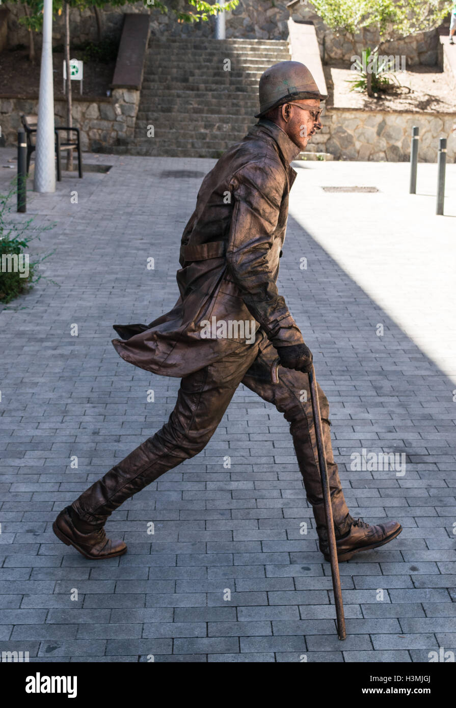The walker statue hi-res stock photography and images - Alamy