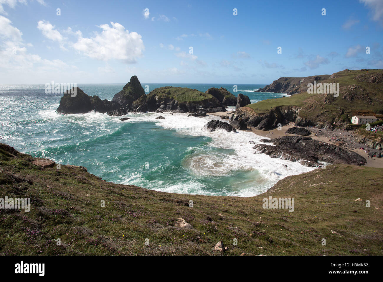Cove poldark sea hi-res stock photography and images - Alamy