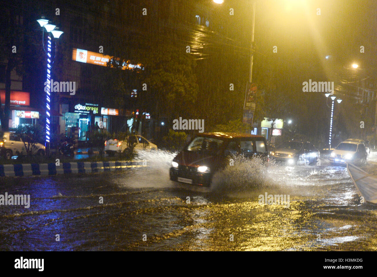 Cyclonic circulation hi-res stock photography and images - Alamy