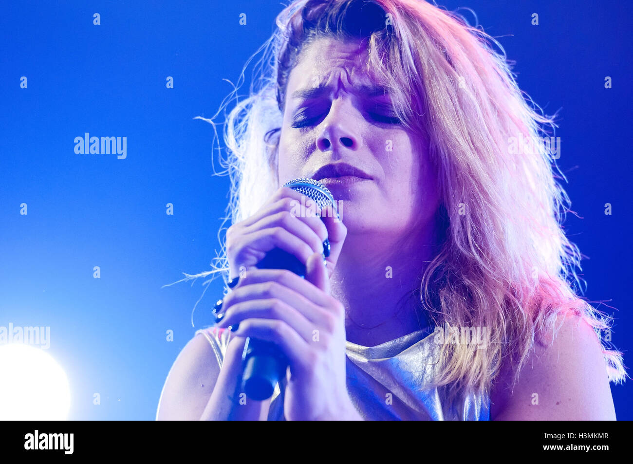 Naples, Italy. 10th Oct, 2016. Italian pop singer Emma Marrone performs ...