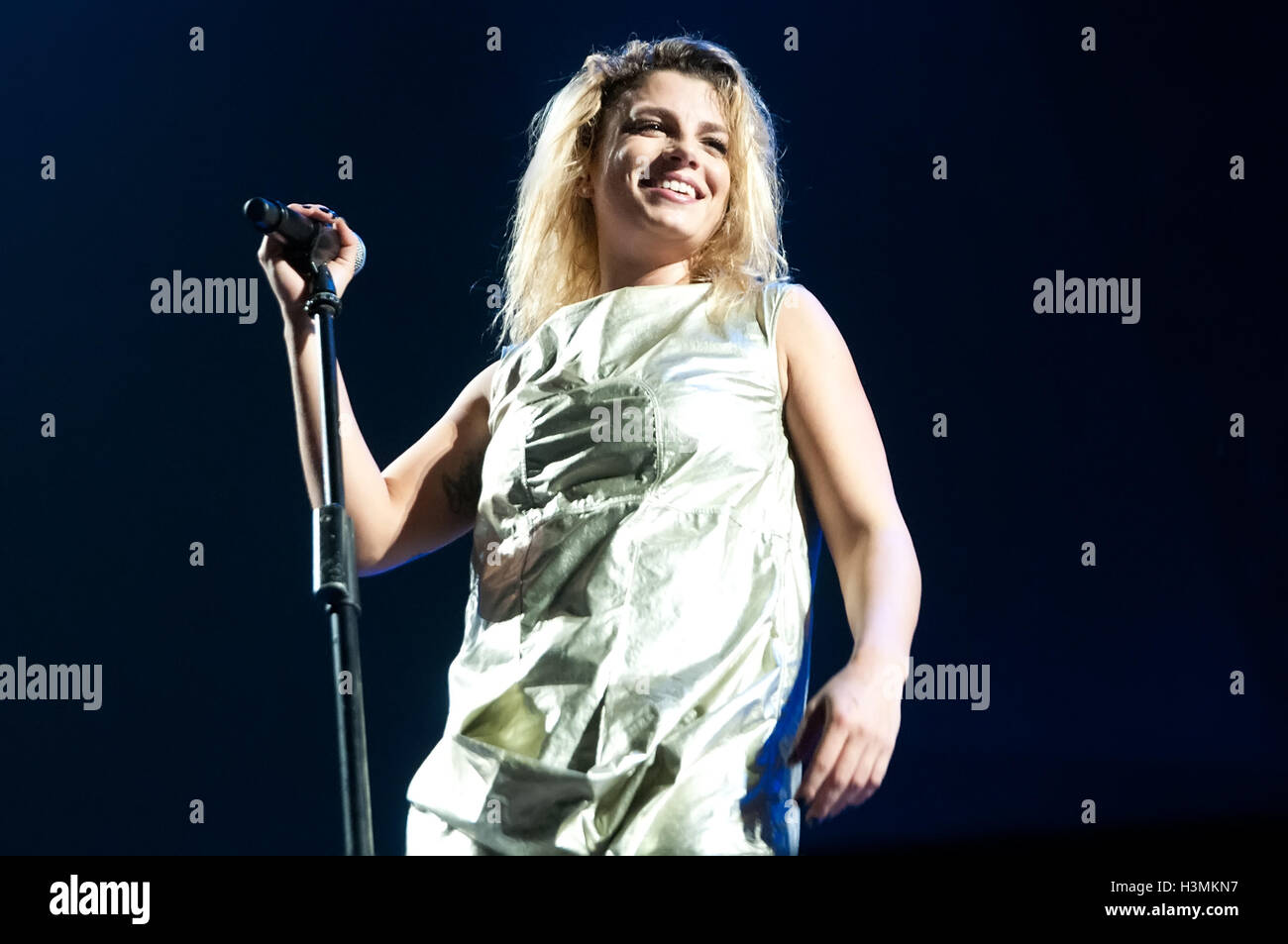 Naples, Italy. 10th Oct, 2016. Italian pop singer Emma Marrone performs ...