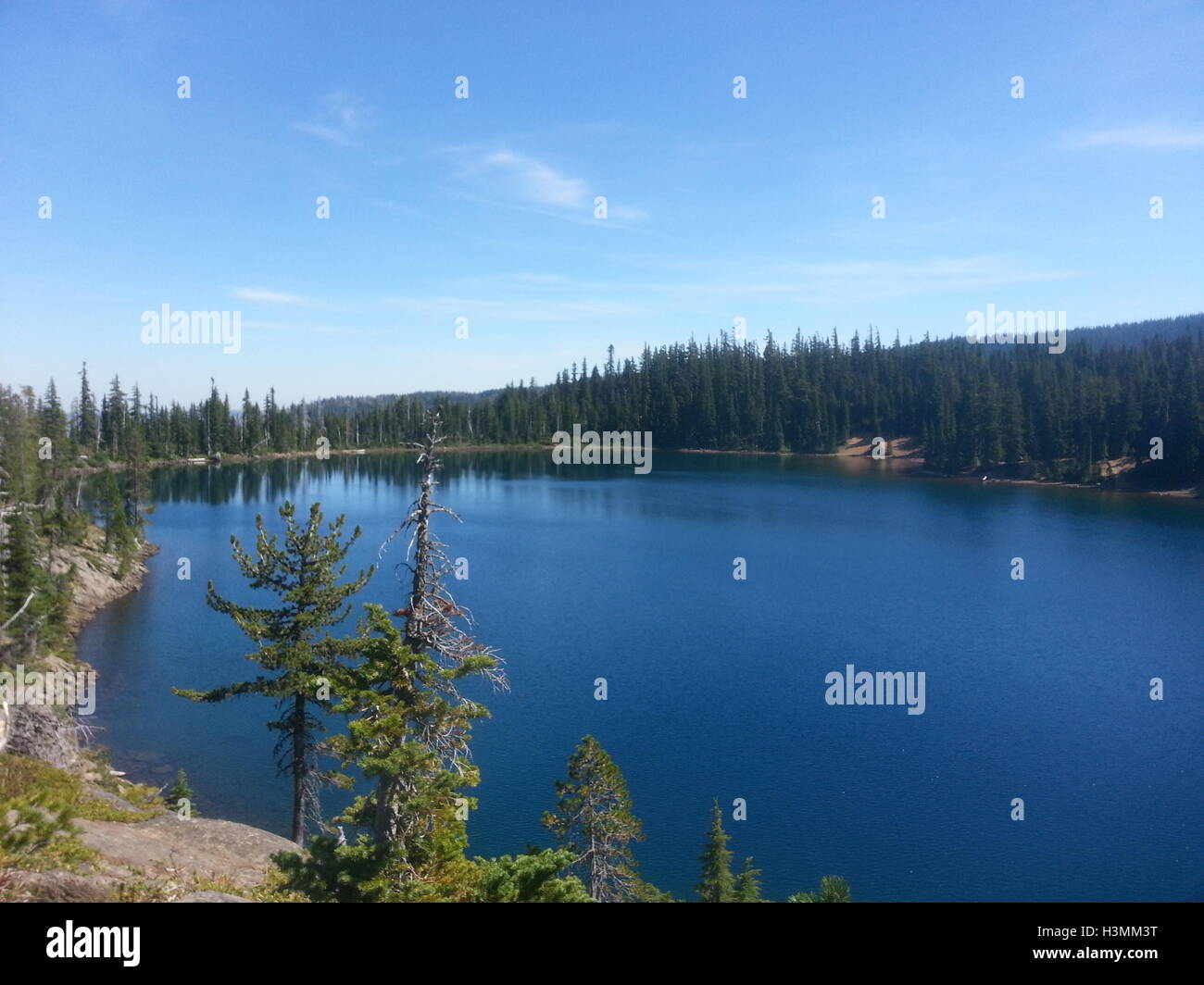 Carl lake, a cliff lake in the Mt. Jefferson Wilderness Stock Photo - Alamy