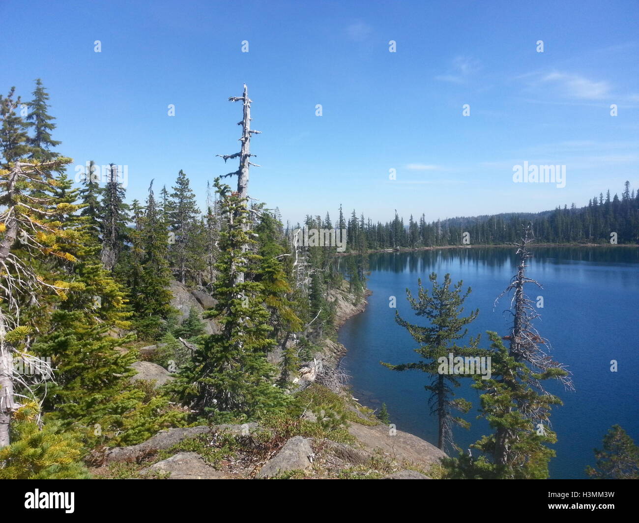 Carl lake, a cliff lake in the Mt. Jefferson Wilderness Stock Photo - Alamy