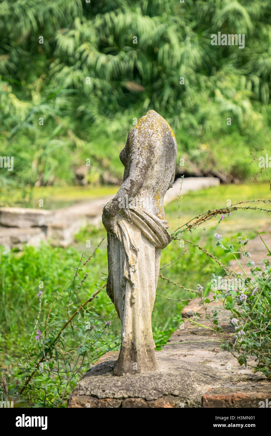Statue in Archaeological Park of Dion. Pieria, Greece Stock Photo - Alamy