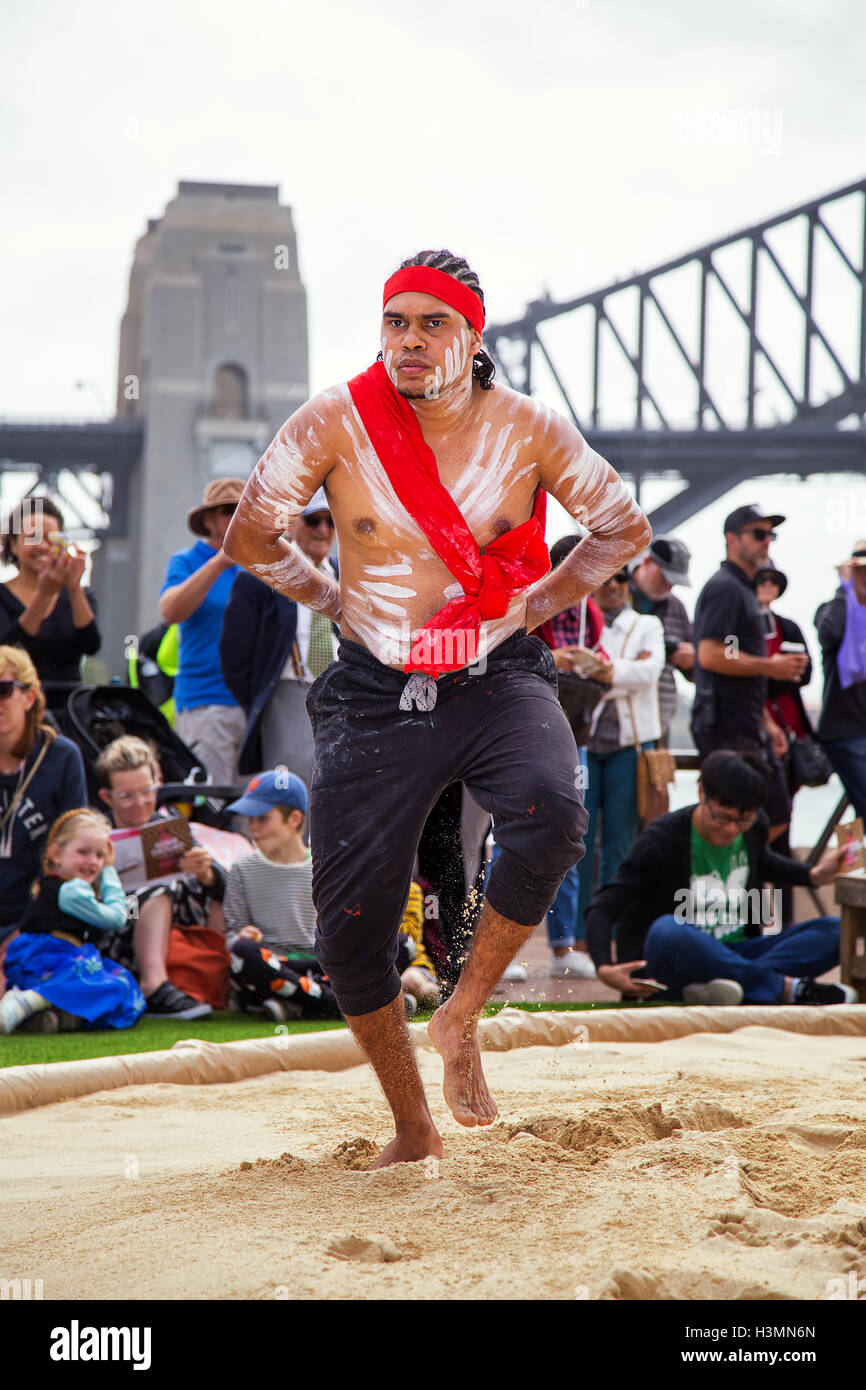 Aboriginal dancing australia hi-res stock photography and images - Alamy