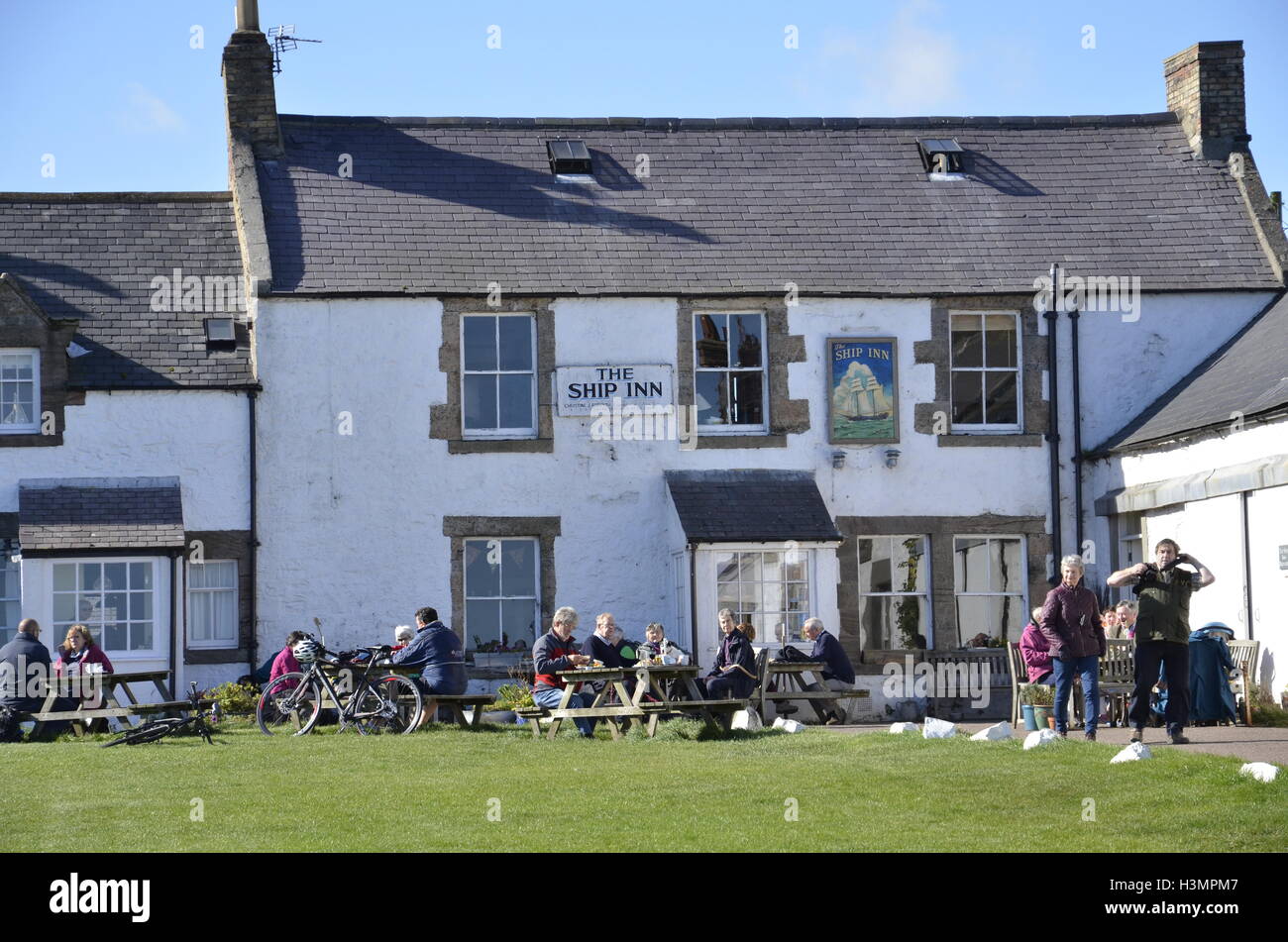 Low newton by the sea hi-res stock photography and images - Alamy