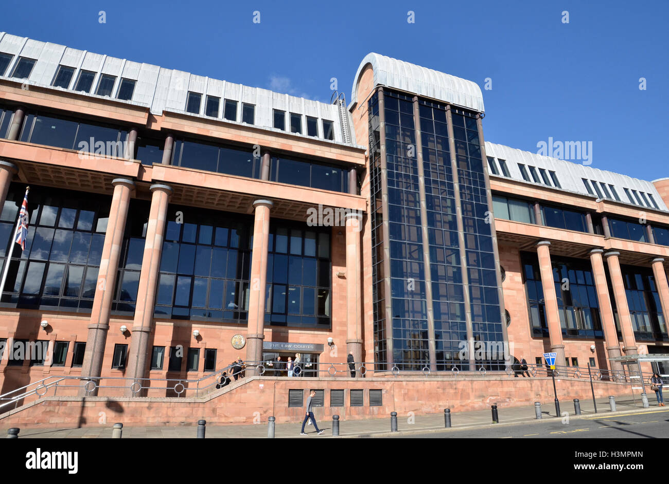 Newcastle courts hi-res stock photography and images - Alamy