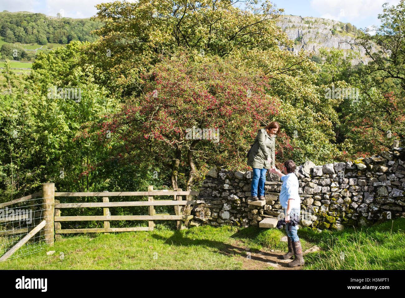 A helping hand on the Ribble Way, Yorkshire Dales National Park ...
