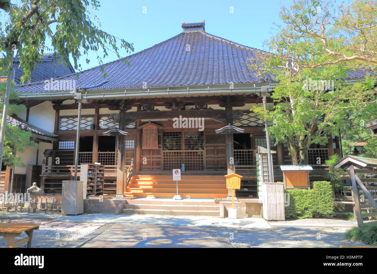 Ninja dera temple in Kanazawa Japan. Ninja dera, Myoryuji has many ...