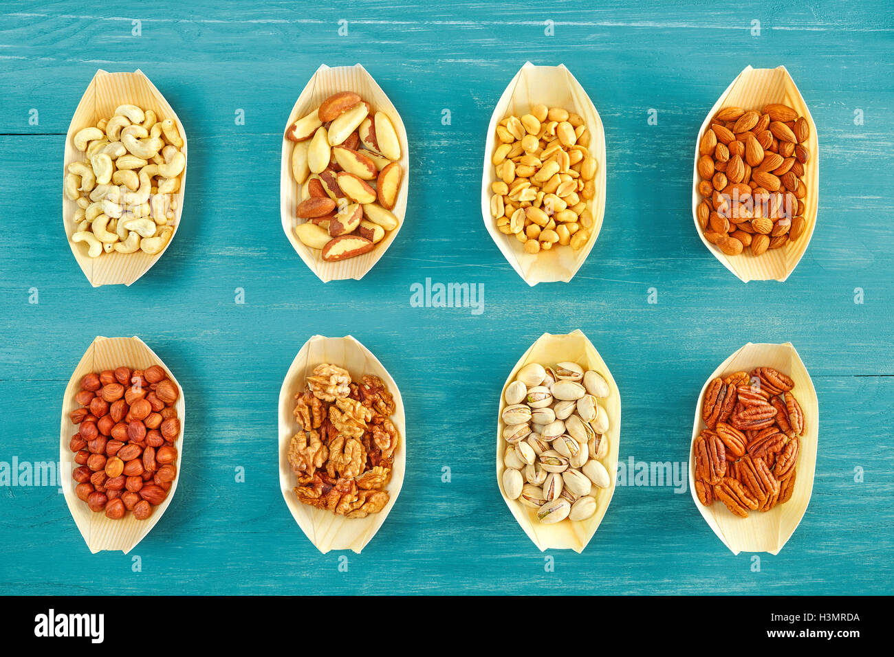 Nuts snack hi-res stock photography and images - Alamy