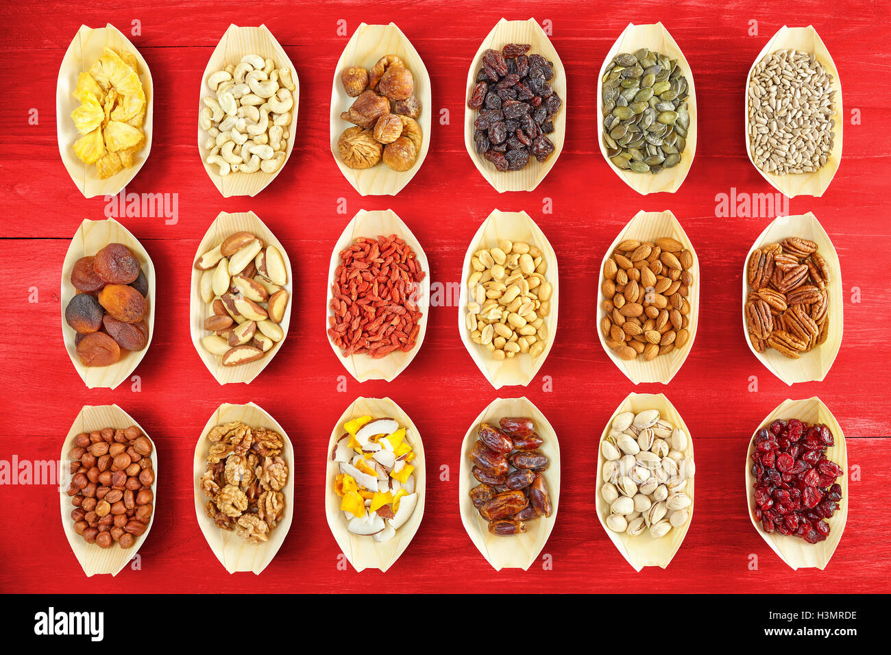 Brazil nut fruits hi-res stock photography and images - Alamy