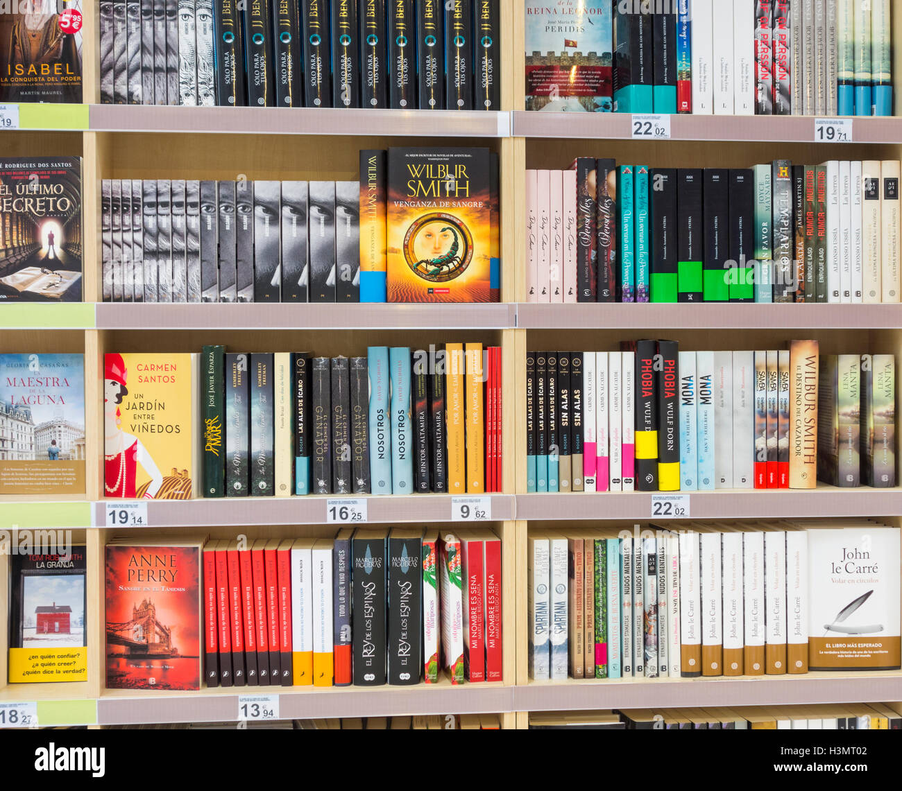 Spanish language books in Carrefour supermarket in Spain Stock Photo ...