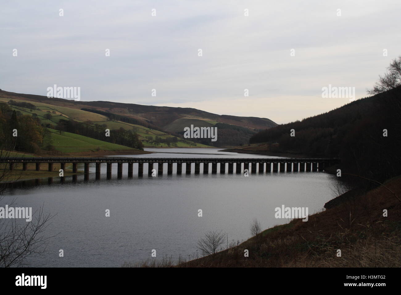 Derwent reservoir bridge hi-res stock photography and images - Alamy