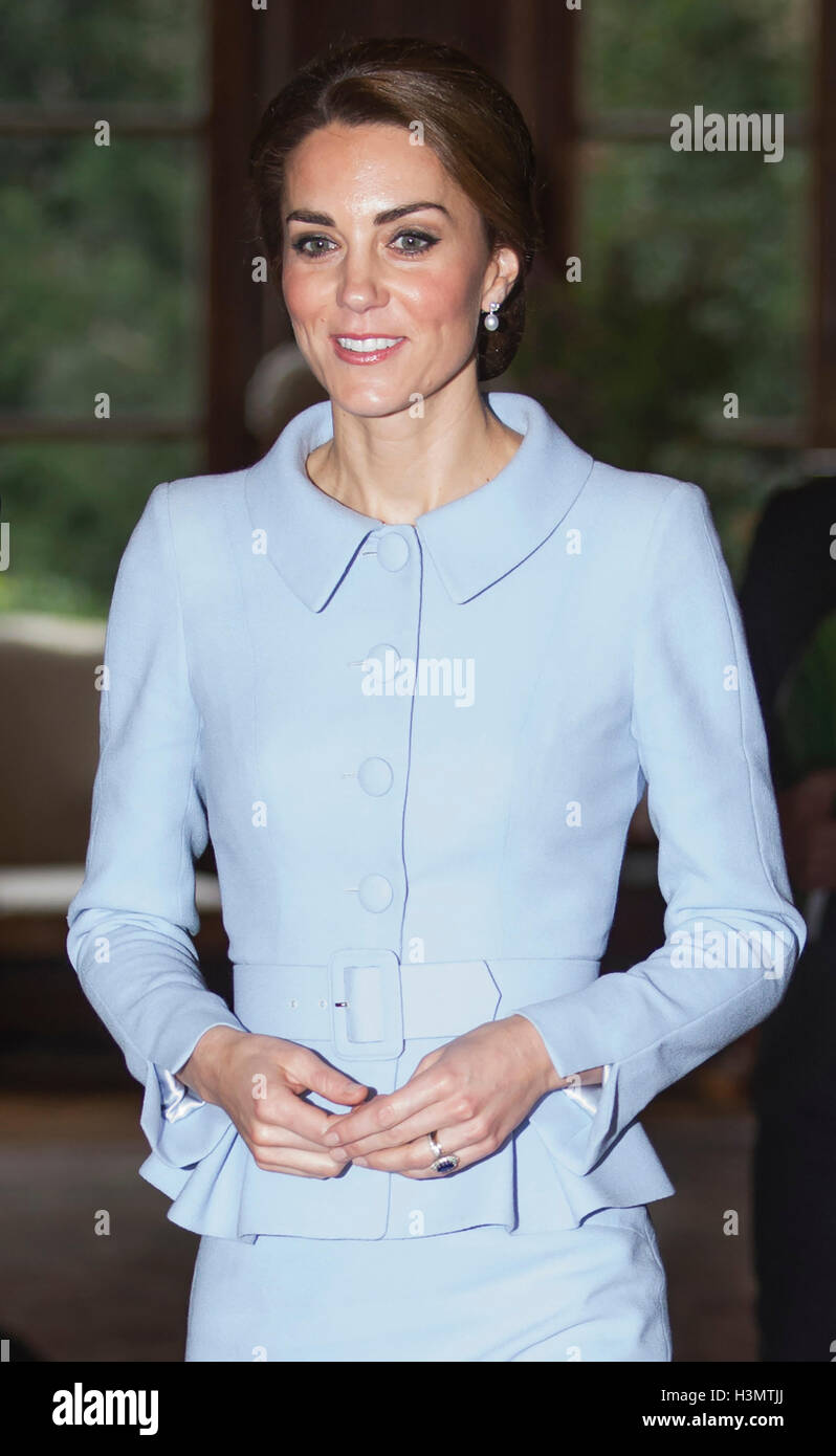 British ambassadors hi-res stock photography and images - Alamy