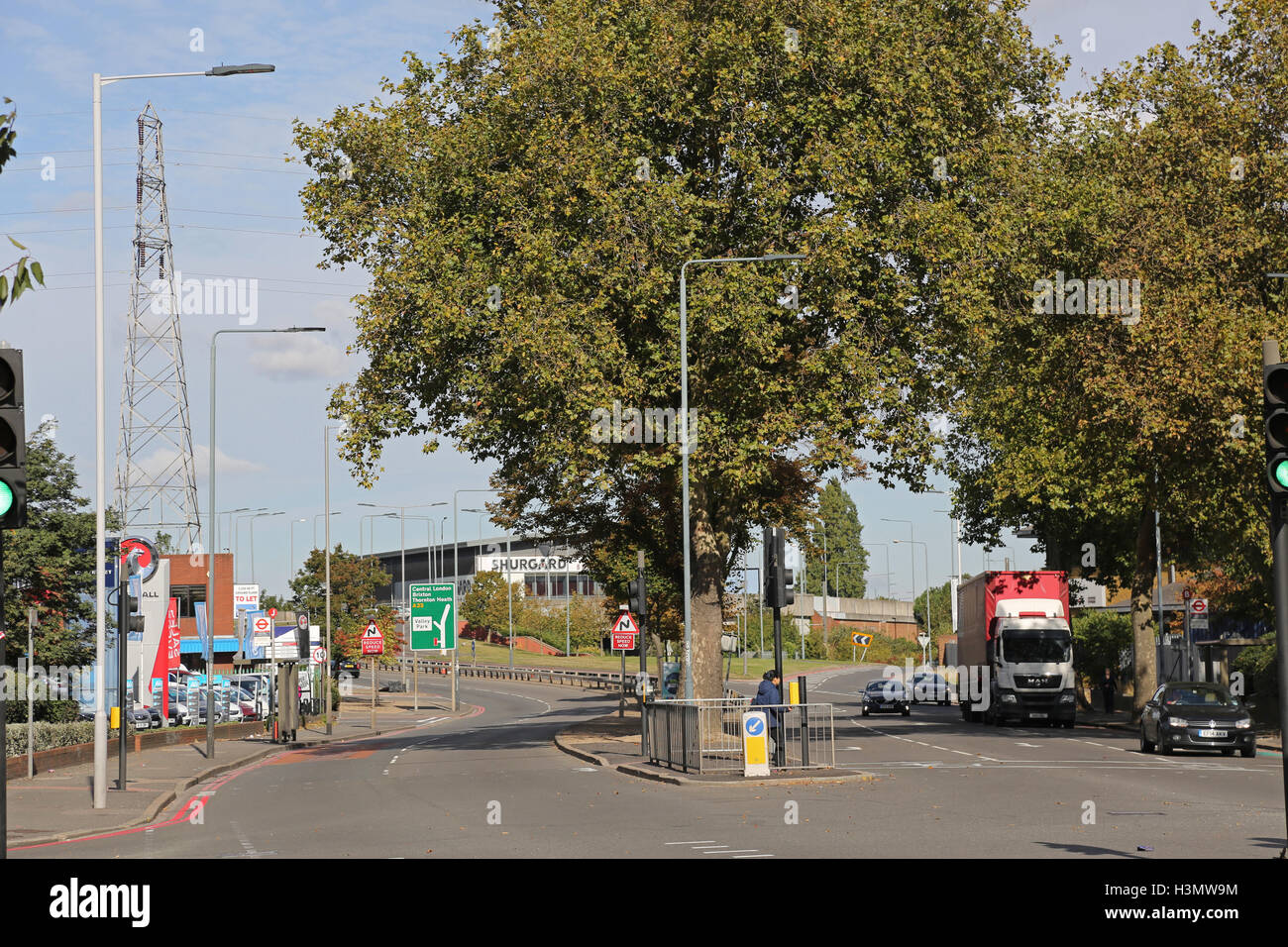 The Purley Way dual carriageway, Croydon, UK. A major out of town ...