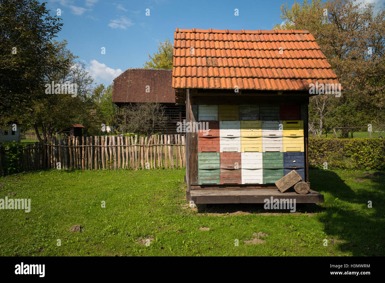 Traditional beehive hi-res stock photography and images - Alamy