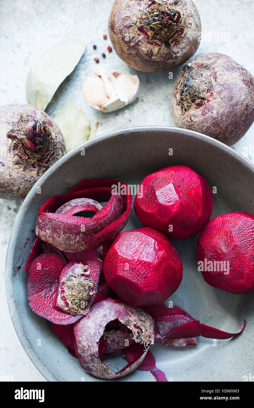 Peeled beetroot in bowl Stock Photo - Alamy