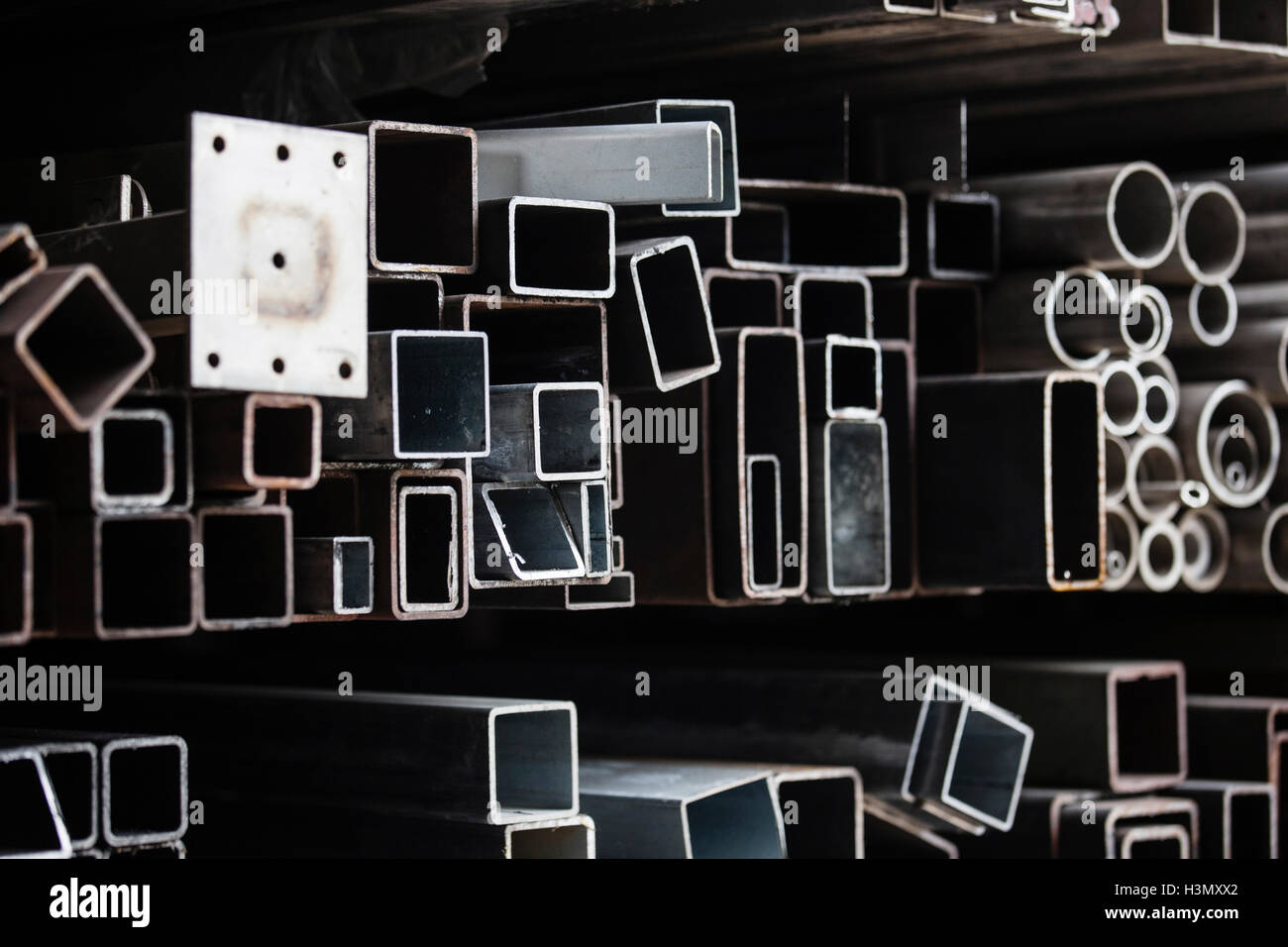 Metal many tubes industrial hi-res stock photography and images - Alamy