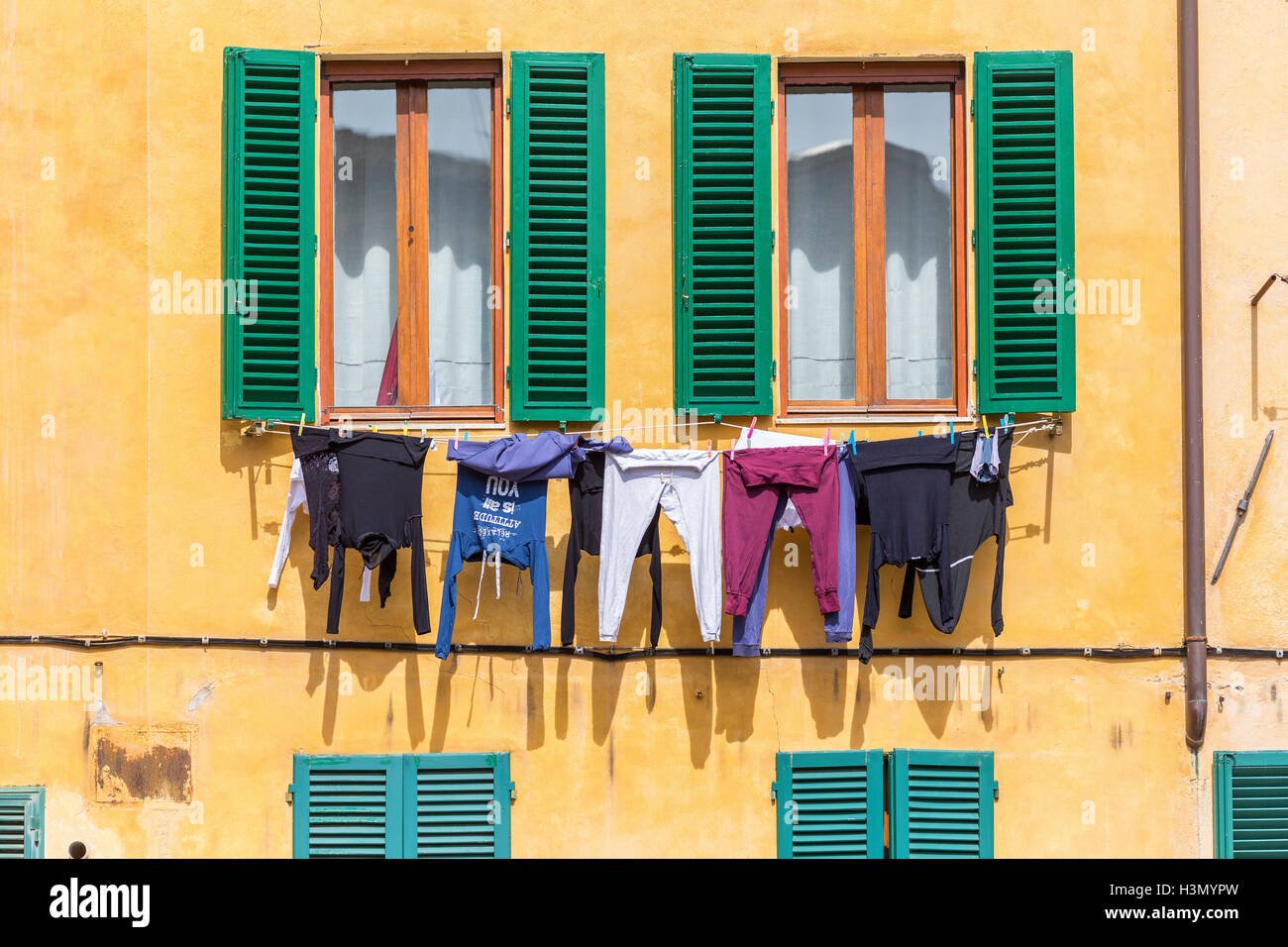 Wash And Dry Clothes High Resolution Stock Photography and Images - Alamy