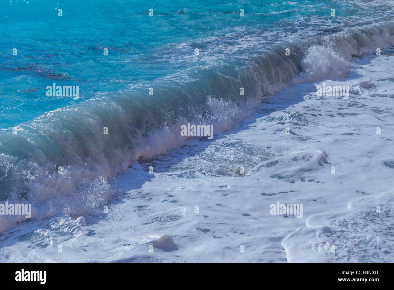 ocean wave close up Stock Photo - Alamy