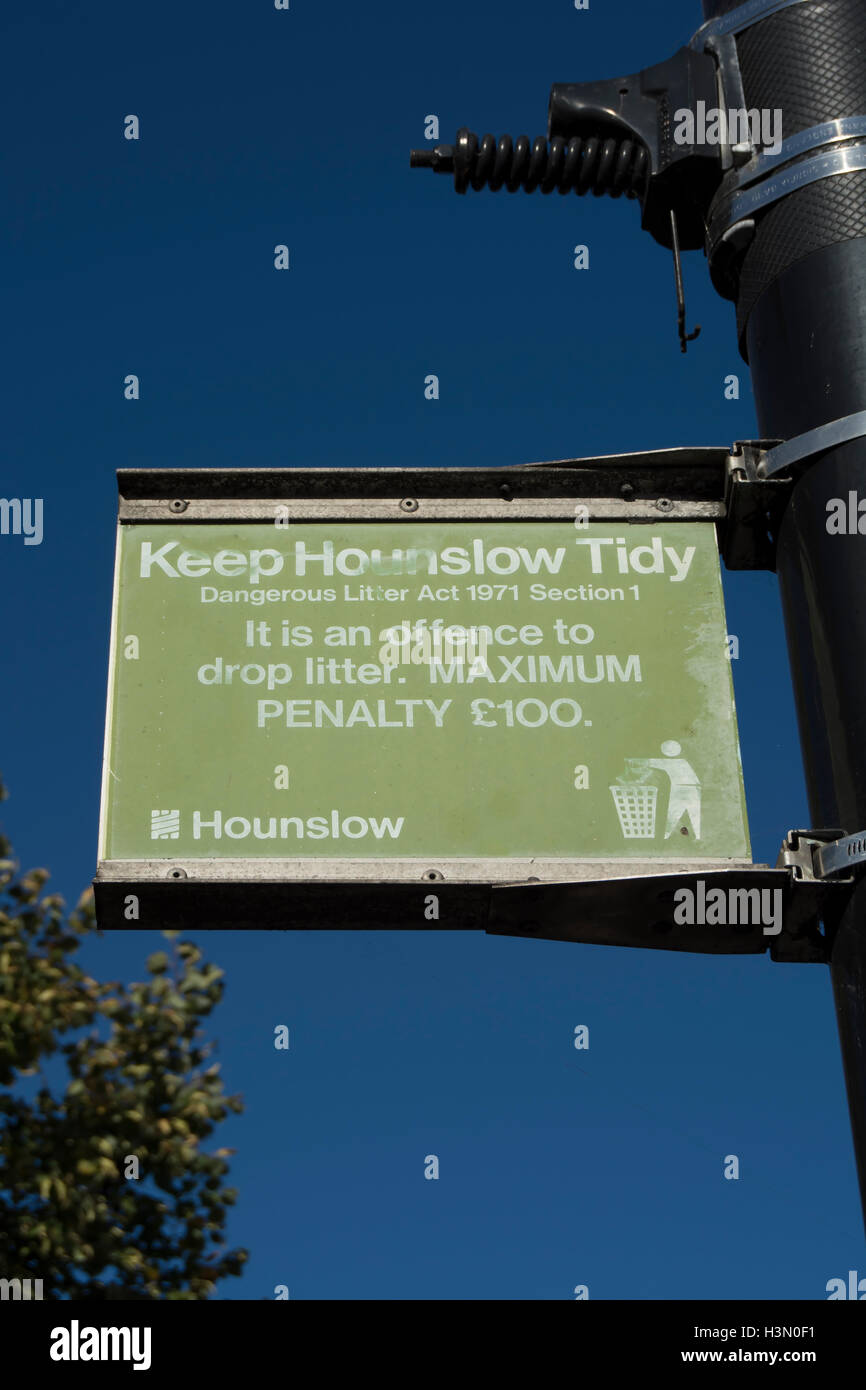 Keep britain tidy sign hi-res stock photography and images - Alamy