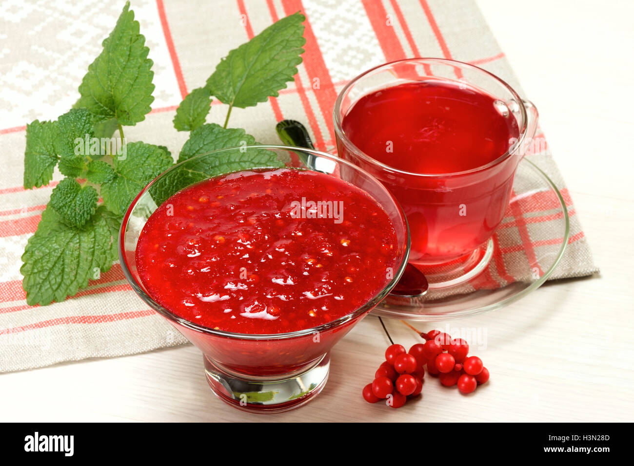 Schizandra hi-res stock photography and images - Alamy