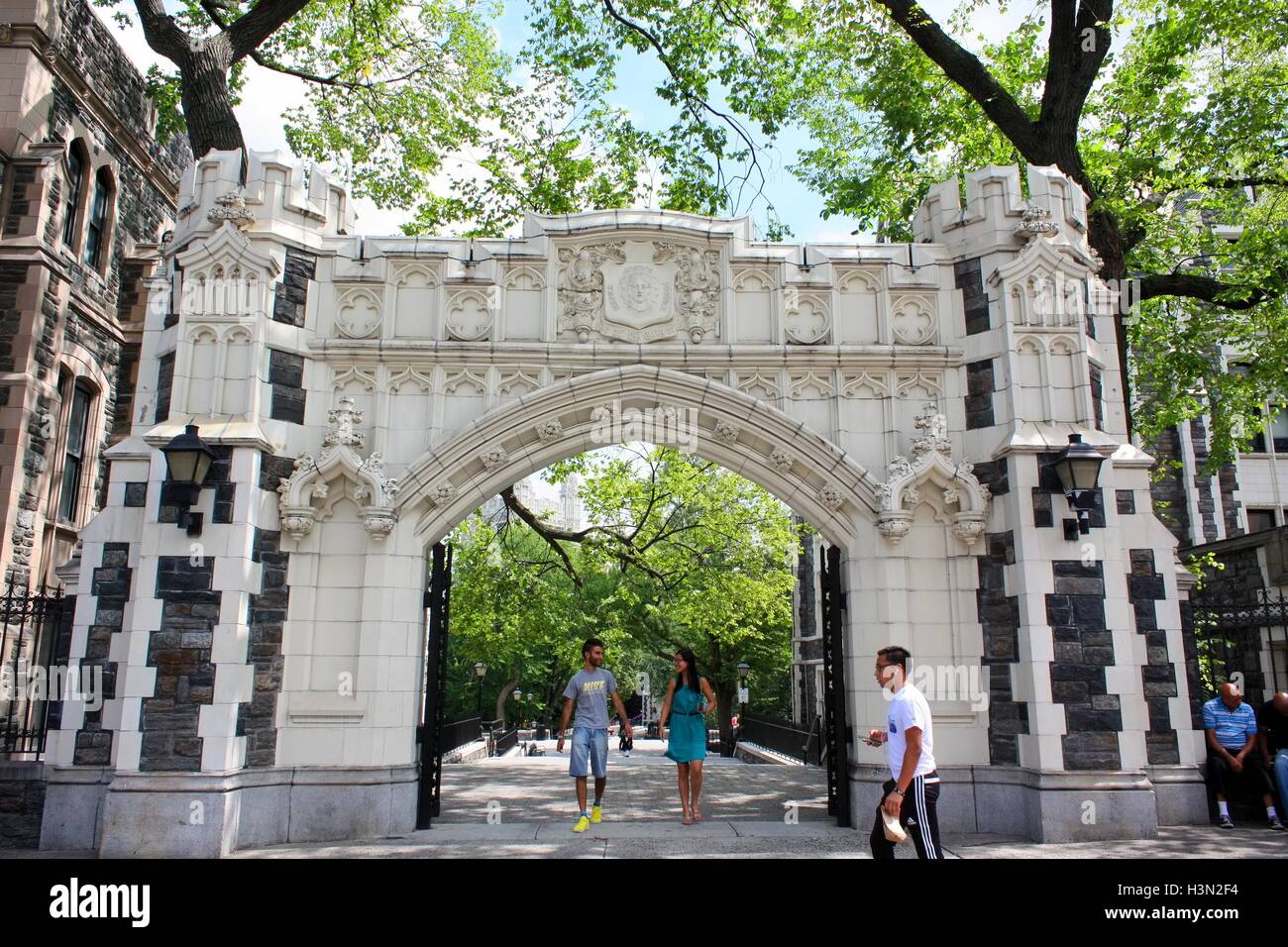 The Hudson Gate of the City College of New York campus in Hamilton ...