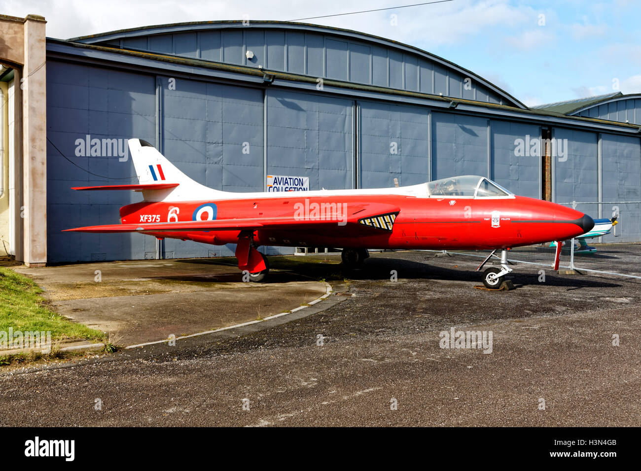 Etps hawker hunker hi-res stock photography and images - Alamy