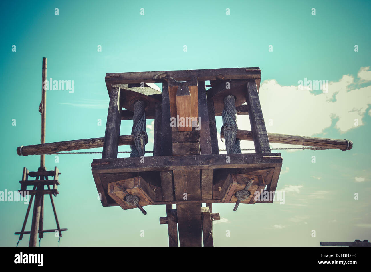 Medieval siege weapons, crossbows, onagers, catapults and batter Stock ...