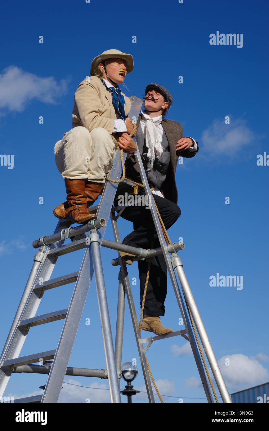 Performers at Llandudno Arts Week LLAWN04 Stock Photo - Alamy