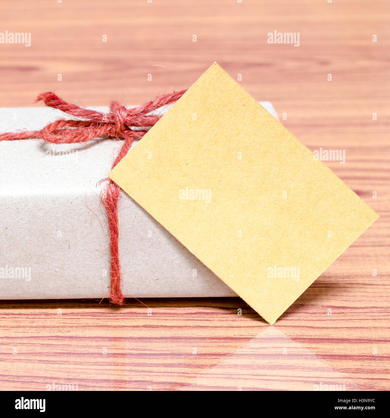 brown gift box and card Stock Photo - Alamy