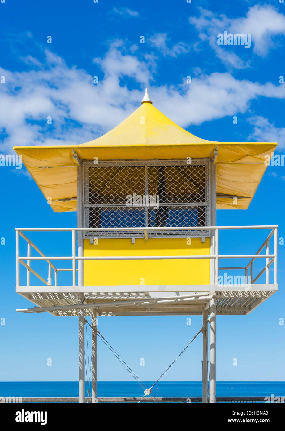 Lifeguard patrol tower Stock Photo - Alamy