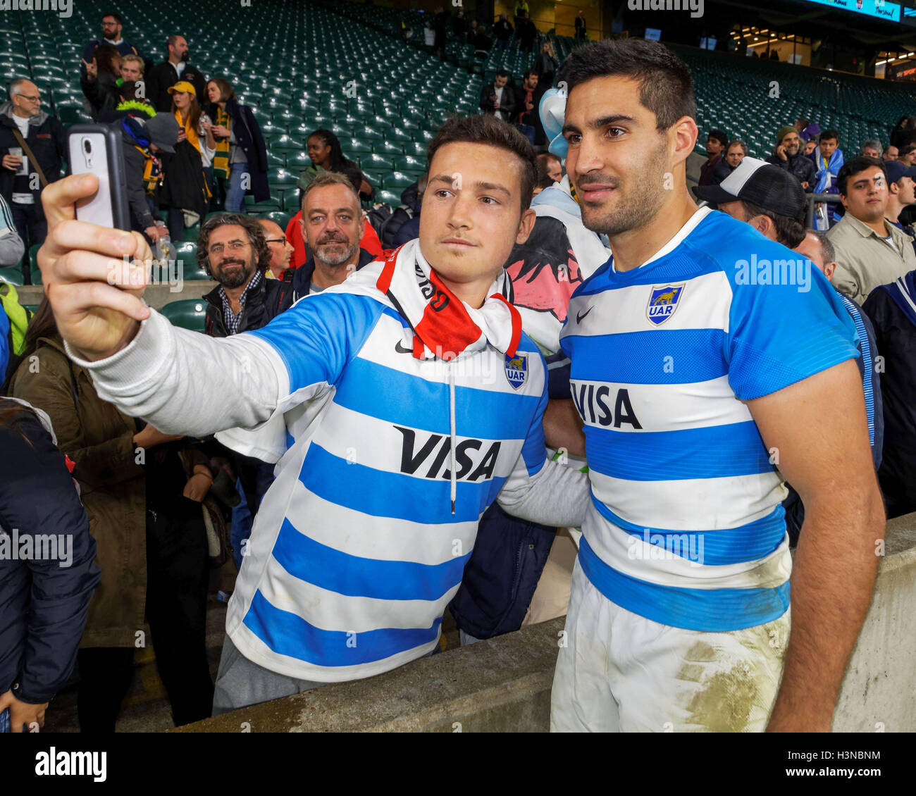 Rugby fans pose for hi-res stock photography and images - Alamy
