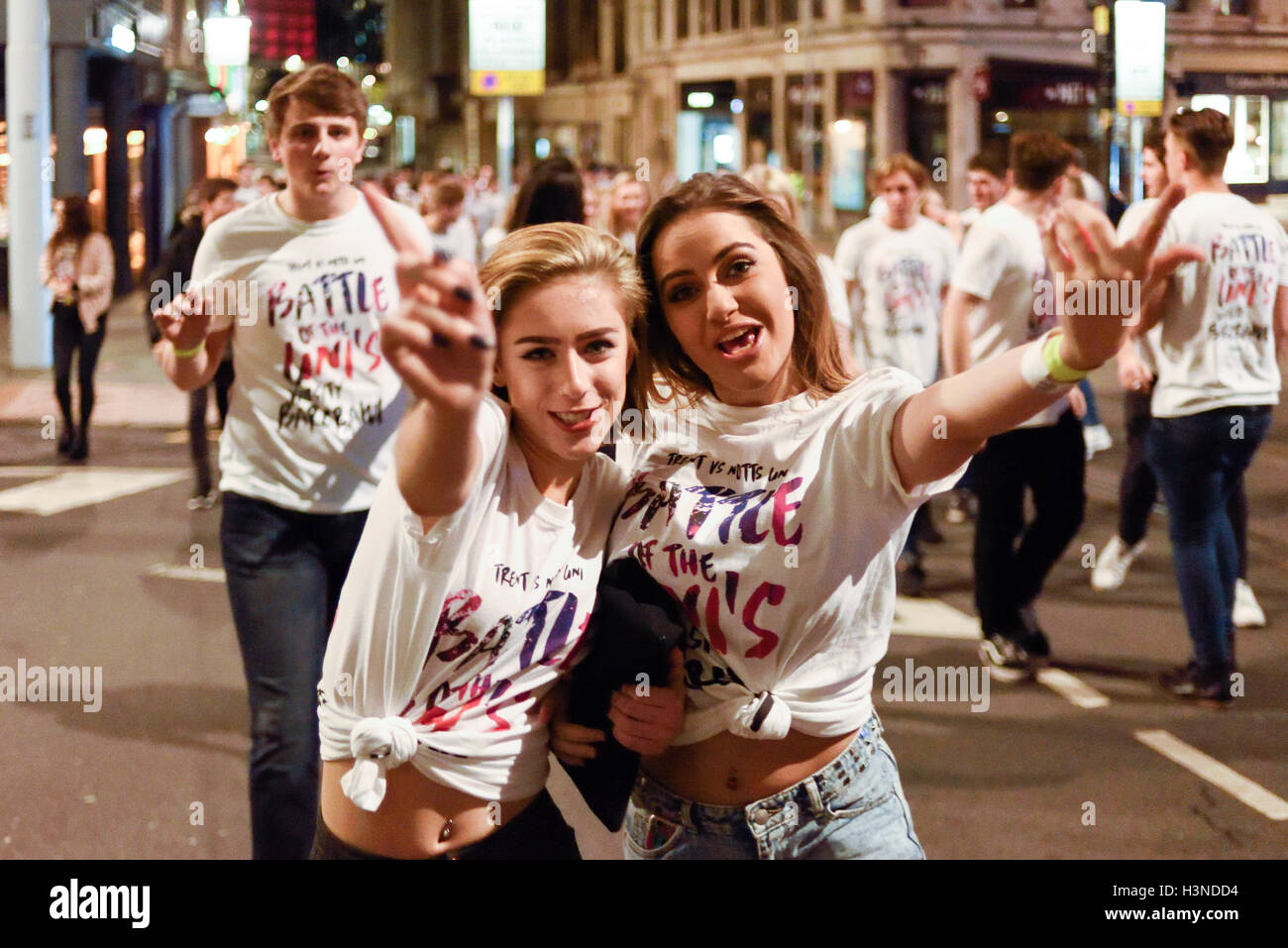 University freshers party hi-res stock photography and images - Alamy