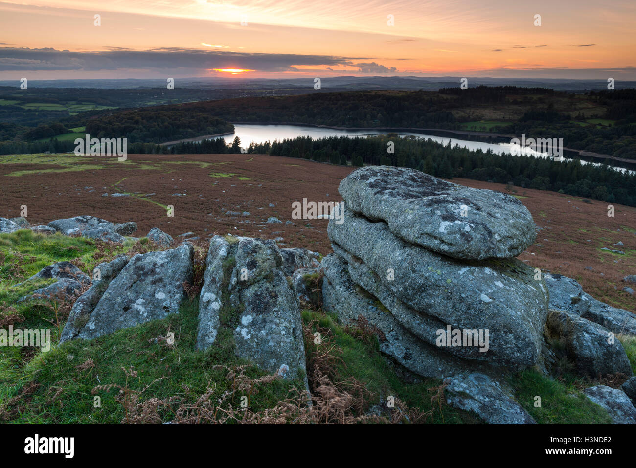 Dartmoor, Devon, UK. 10th Oct, 2016. UK Weather. Sunset over Burrator ...