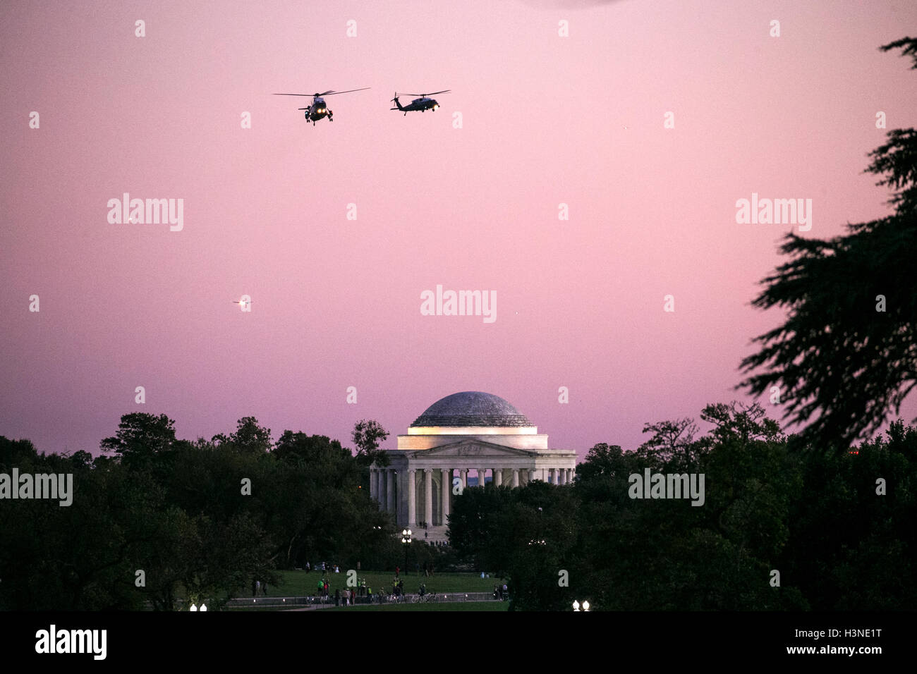 Marine One, left, with United States President Barack Obama aboard ...