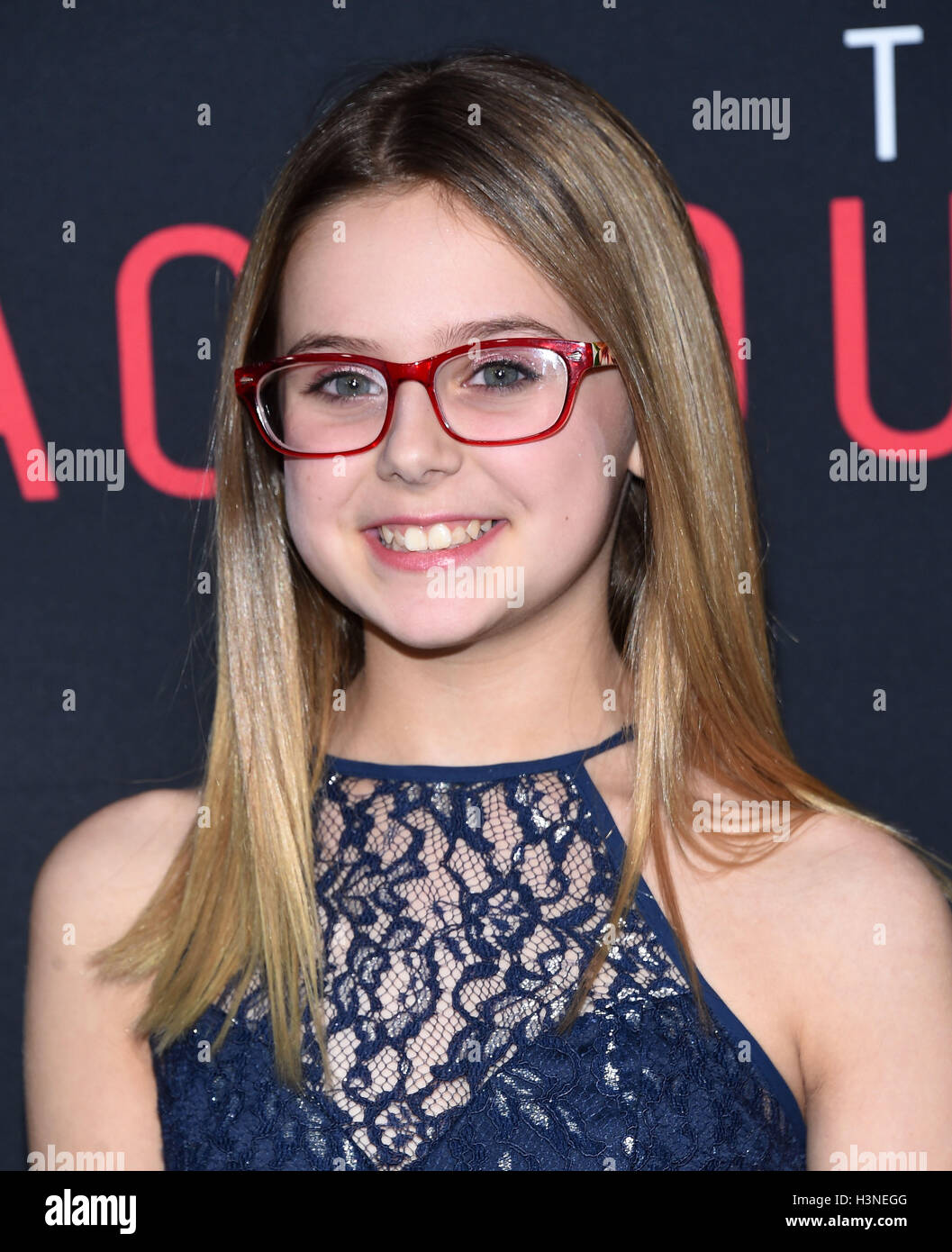 Hollywood, California, USA. 10th Oct, 2016. Izzy Fenech arrives for the ...