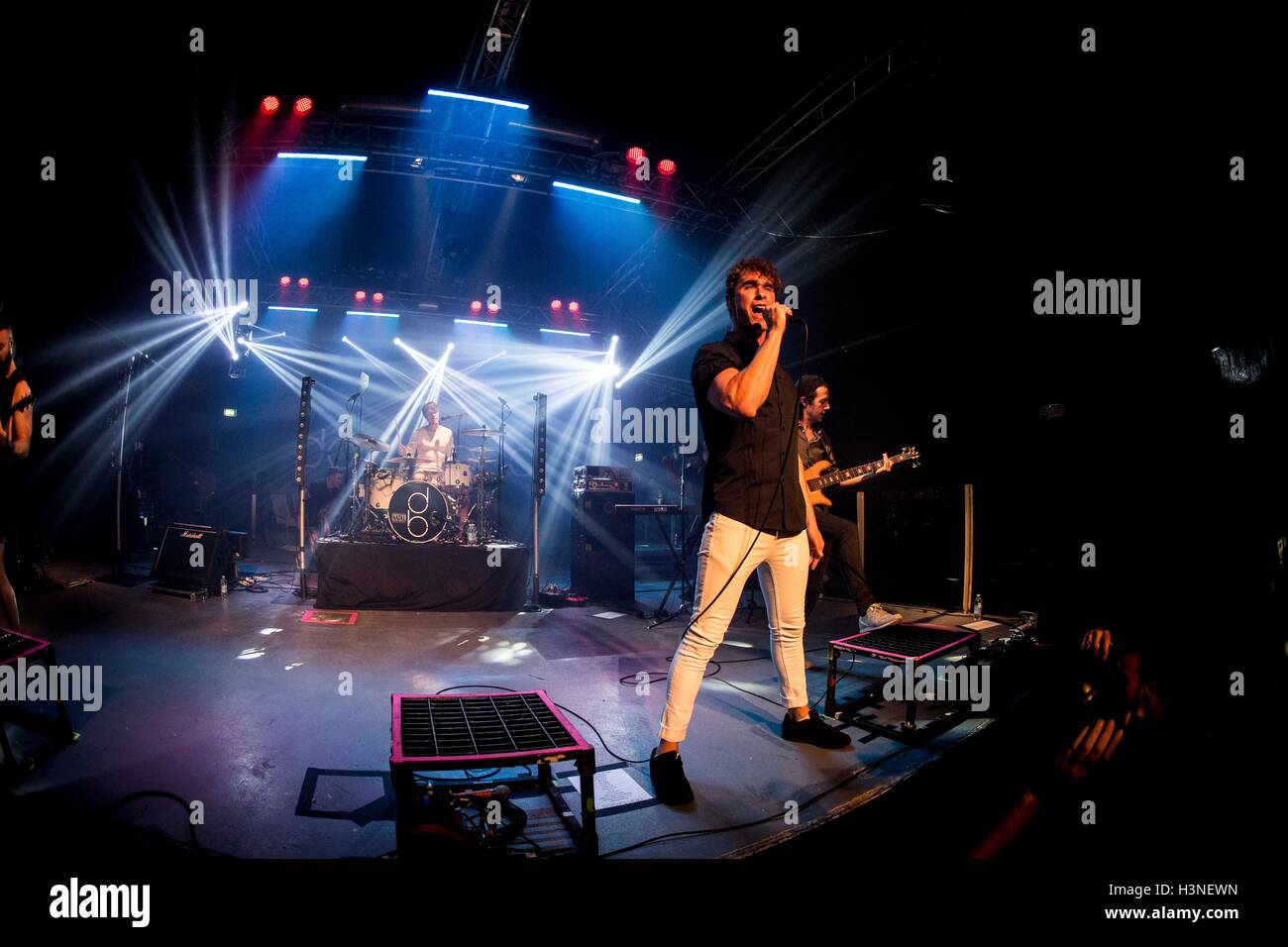 Don broco palco hi-res stock photography and images - Alamy