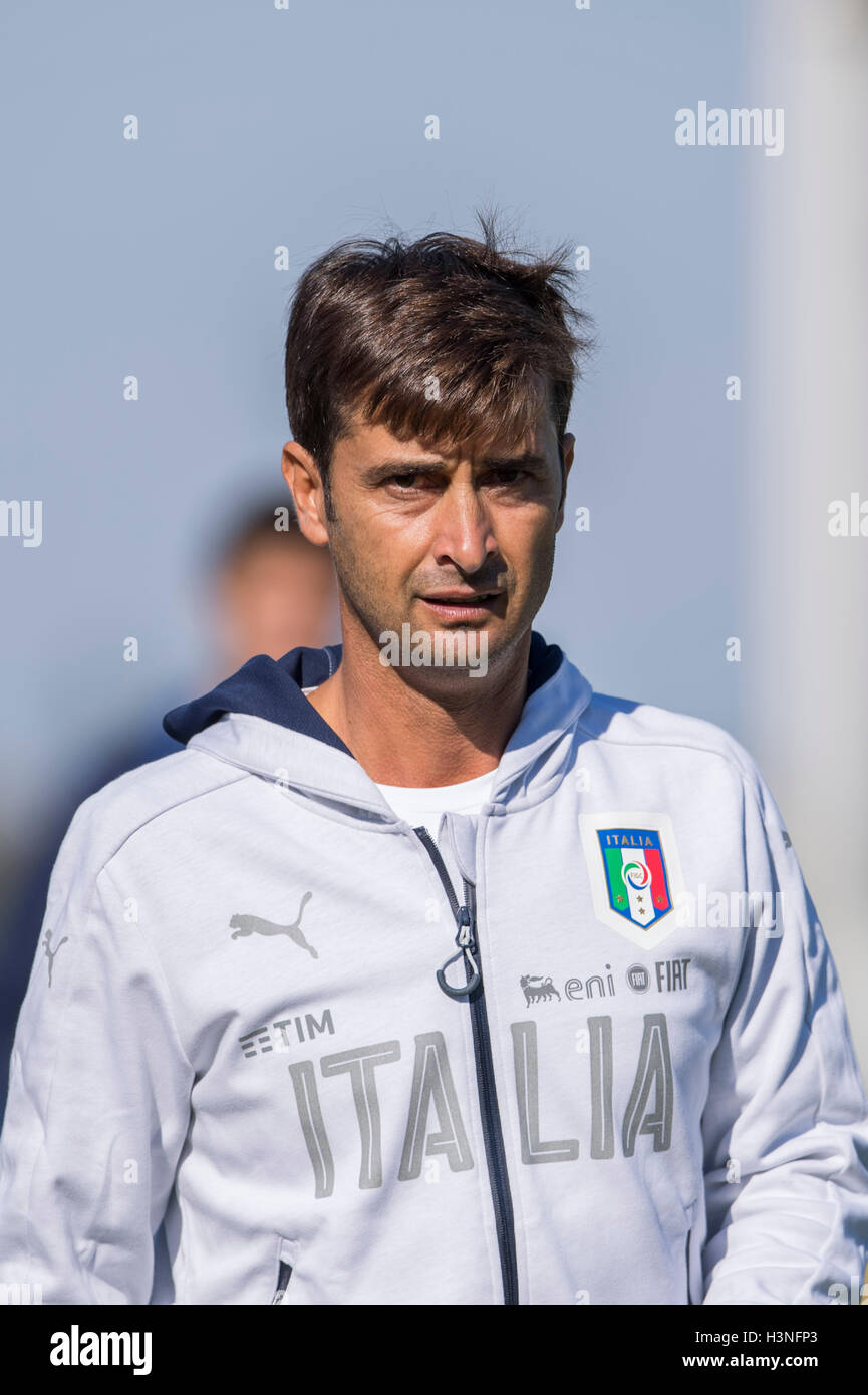 2acoach hi-res stock photography and images - Alamy