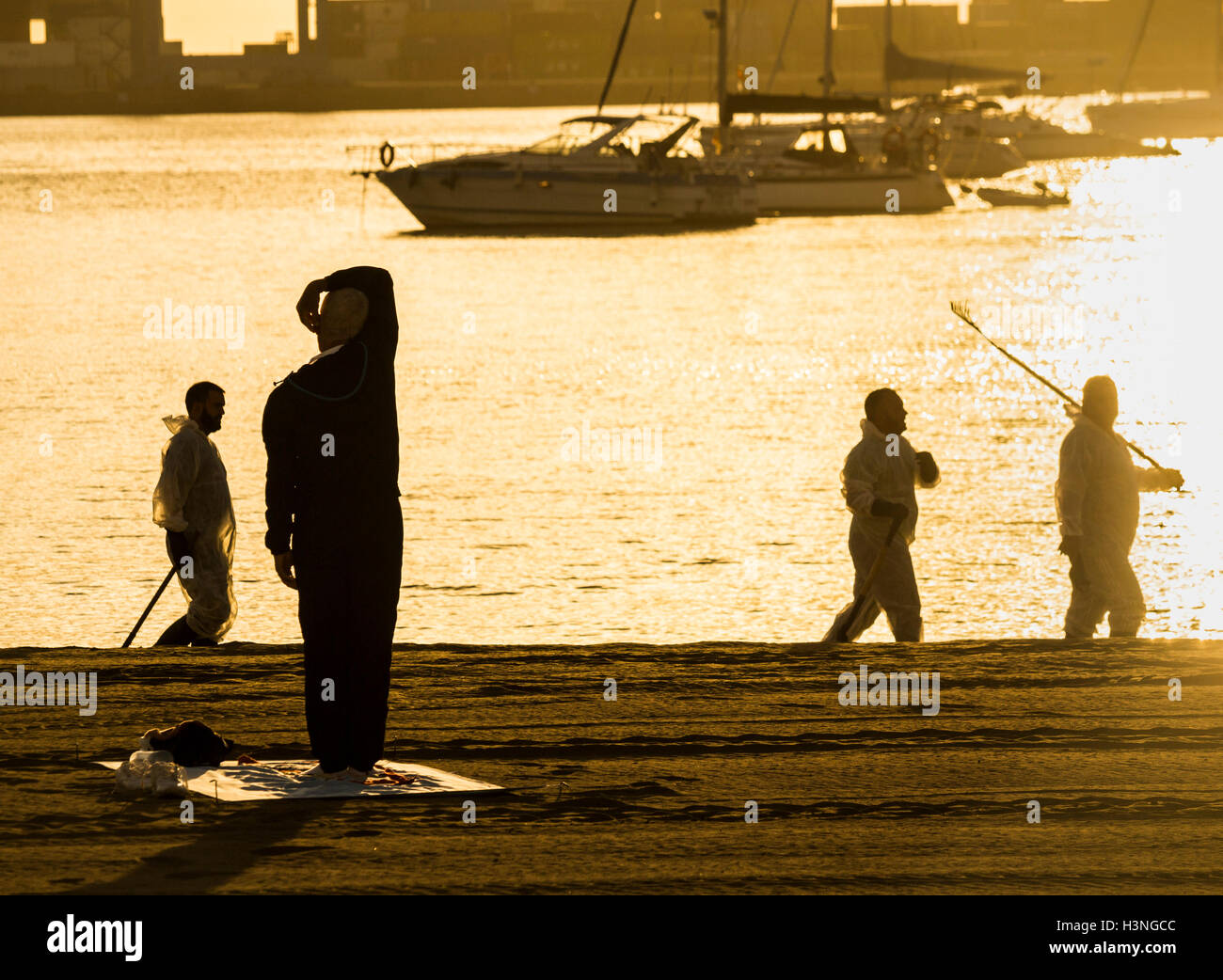 Cleaning city beach near hi-res stock photography and images - Alamy
