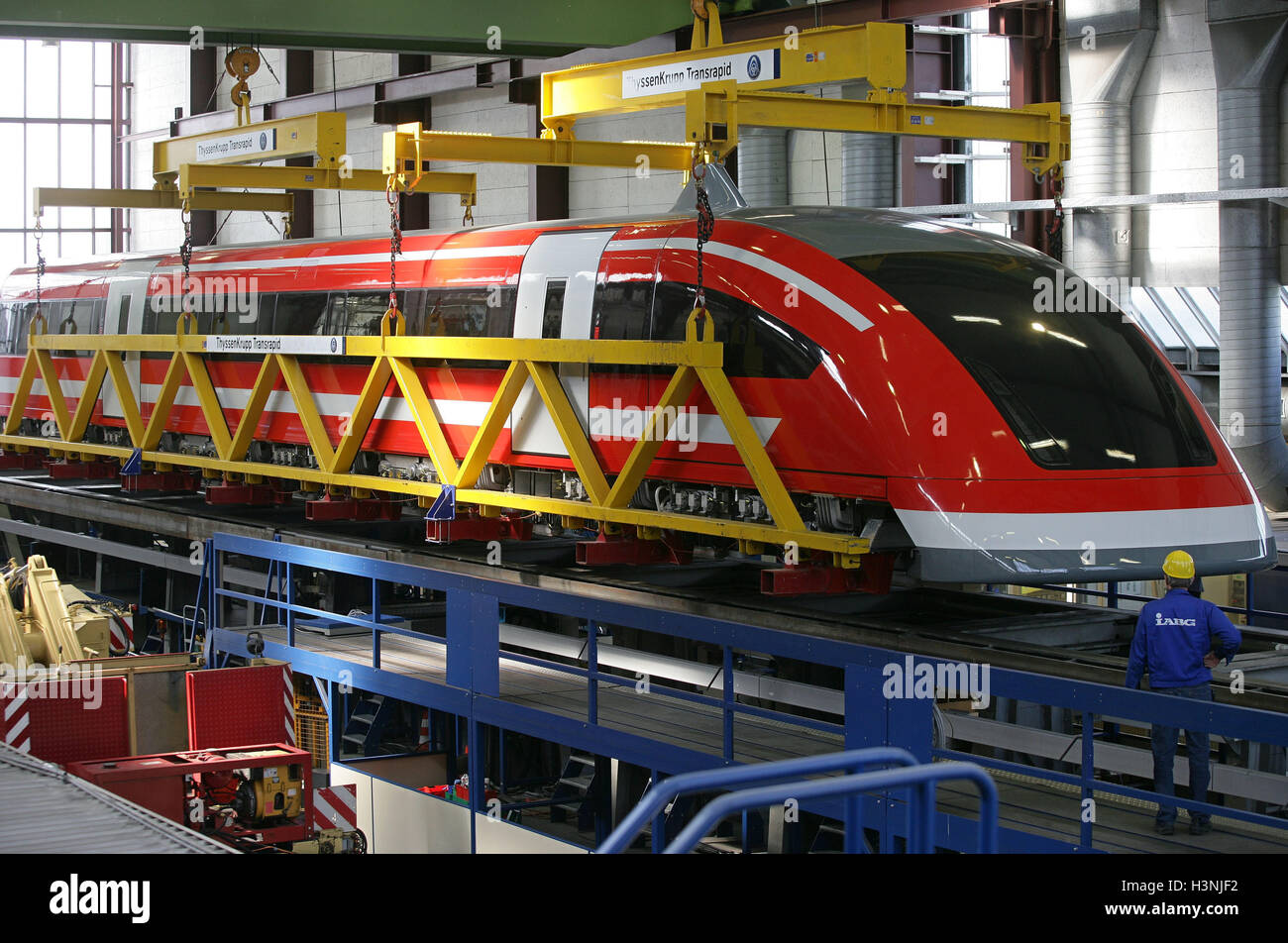 Track segments hi-res stock photography and images - Alamy