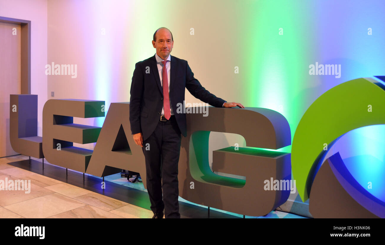Cottbus, Germany. 11th Oct, 2016. The new Chief Executive of Lausitz ...