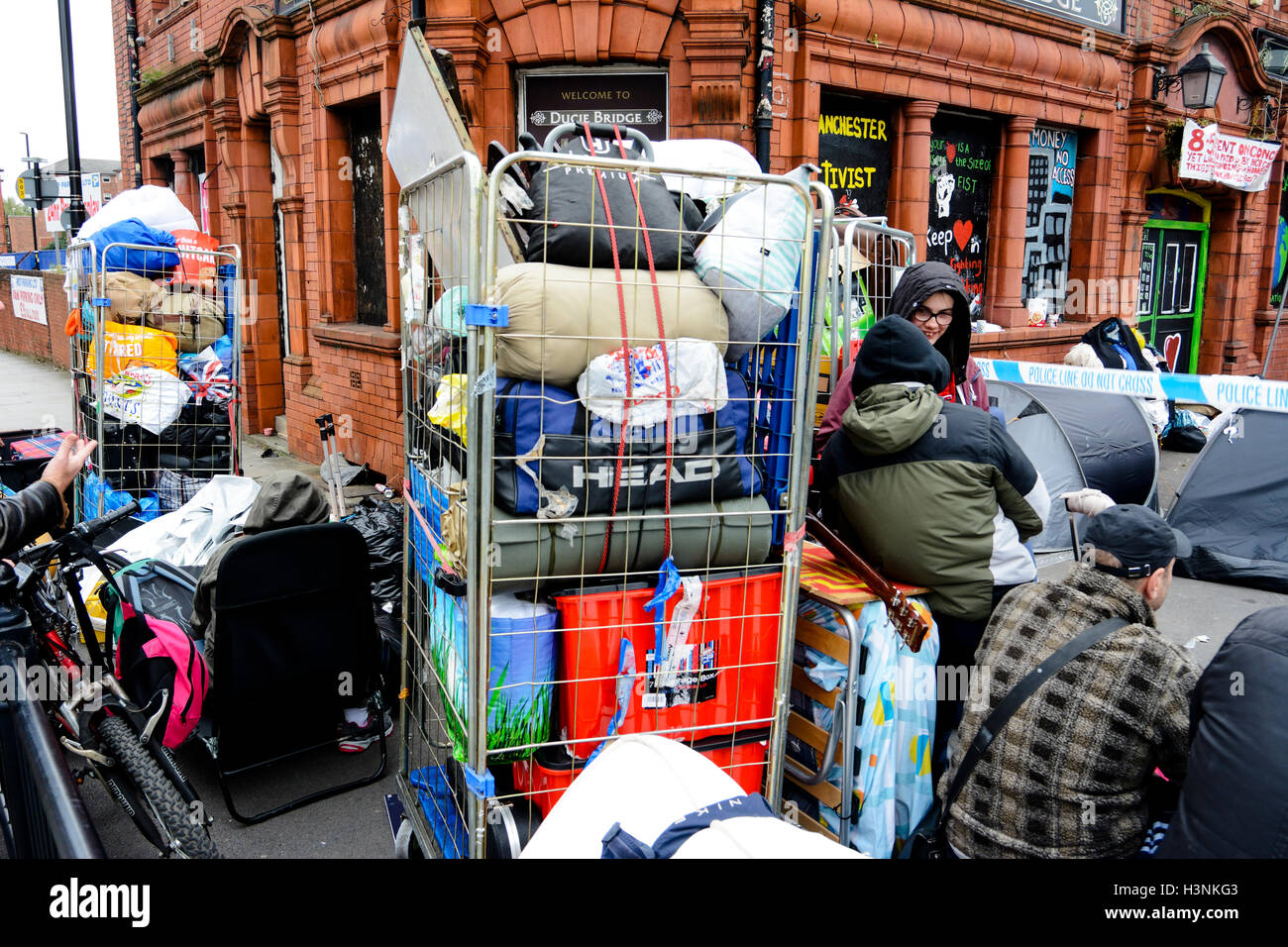 Squatters house uk hi-res stock photography and images - Alamy