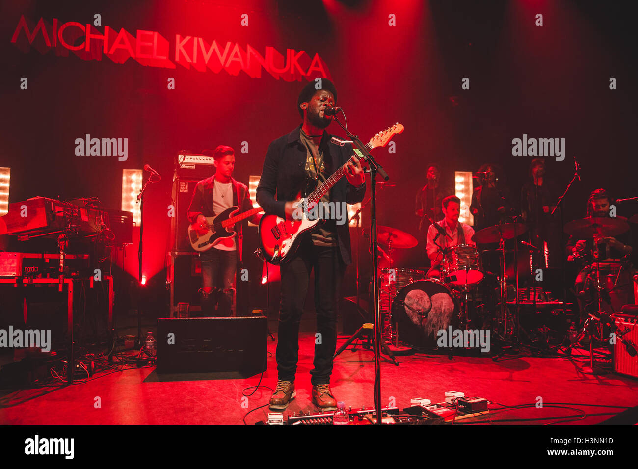 London, UK. 11th October, 2016. British soul musician and Mercury prize ...