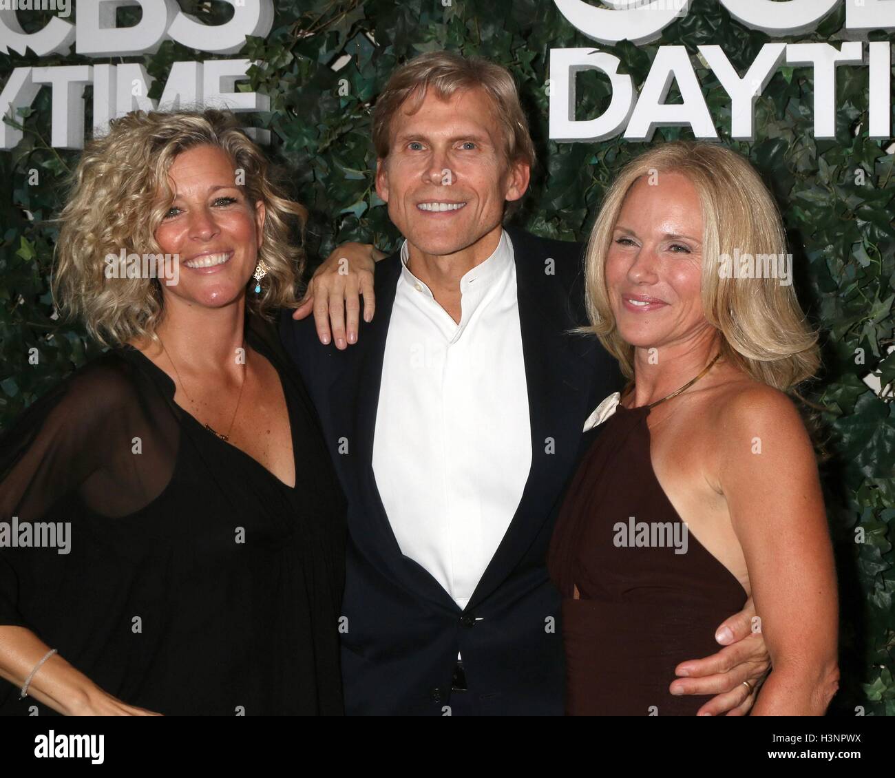 Beverly Hills, CA. 10th Oct, 2016. Laura Wright, Grant Aleksander, Beth ...