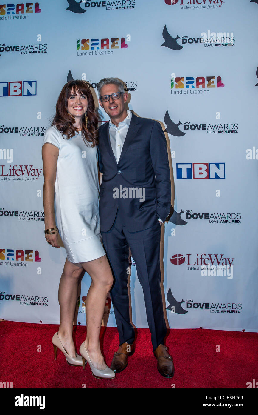 Nashville, Tennessee, USA. 11th Oct, 2016. Matt Maher and his wife at ...