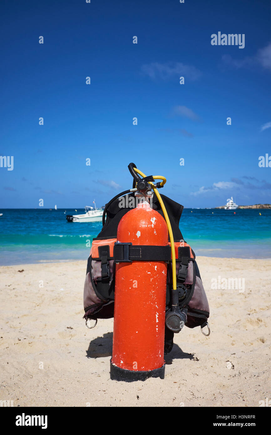 Diving Oxygen Tank High Resolution Stock Photography and Images - Alamy