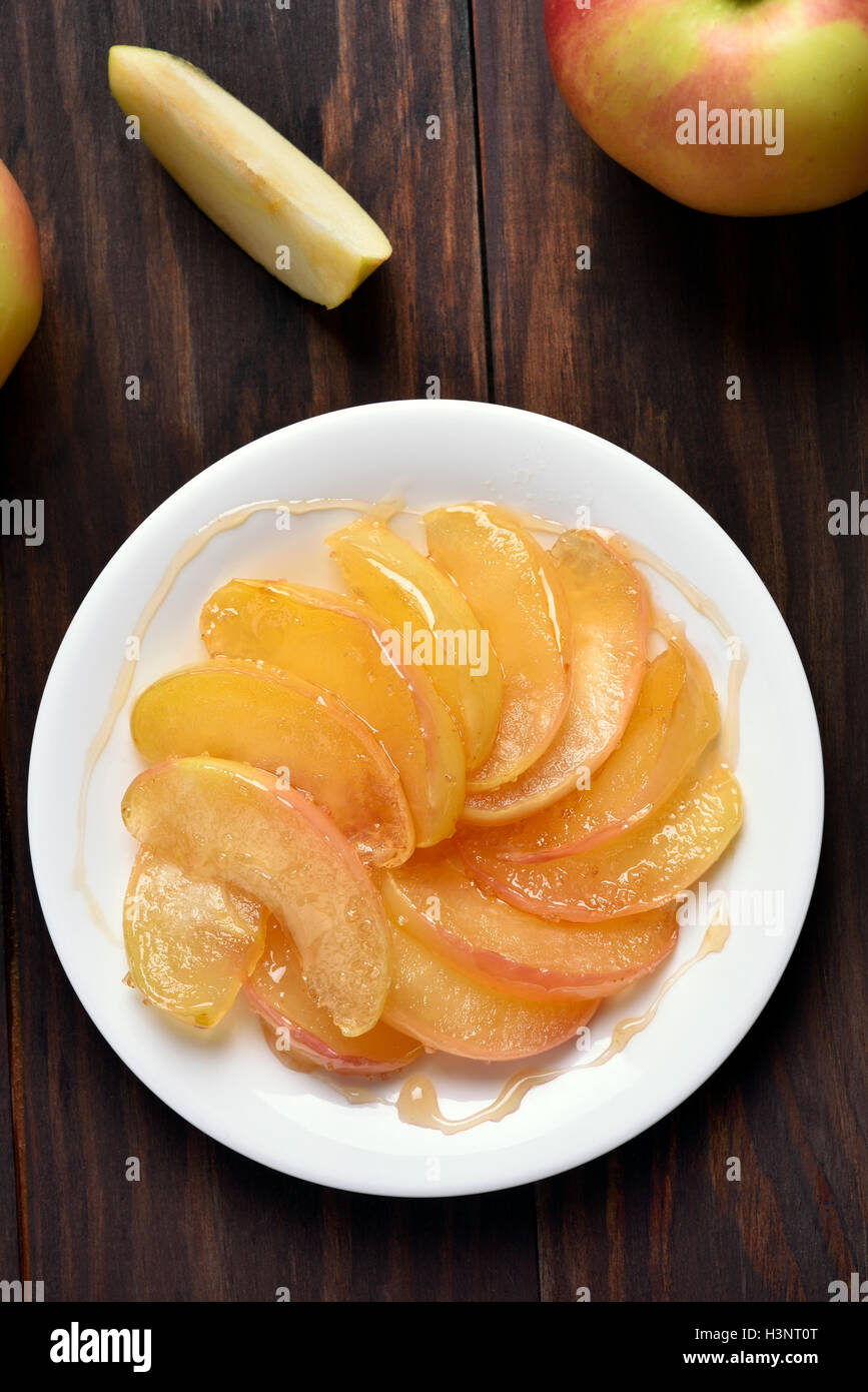 Apple slices plate hi-res stock photography and images - Alamy