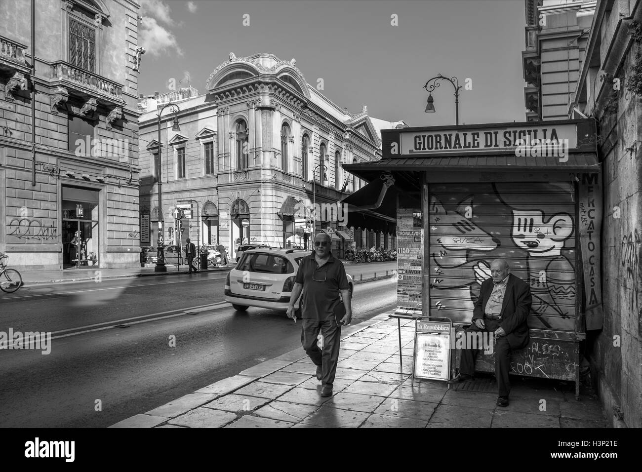 Via roma Black and White Stock Photos & Images - Alamy