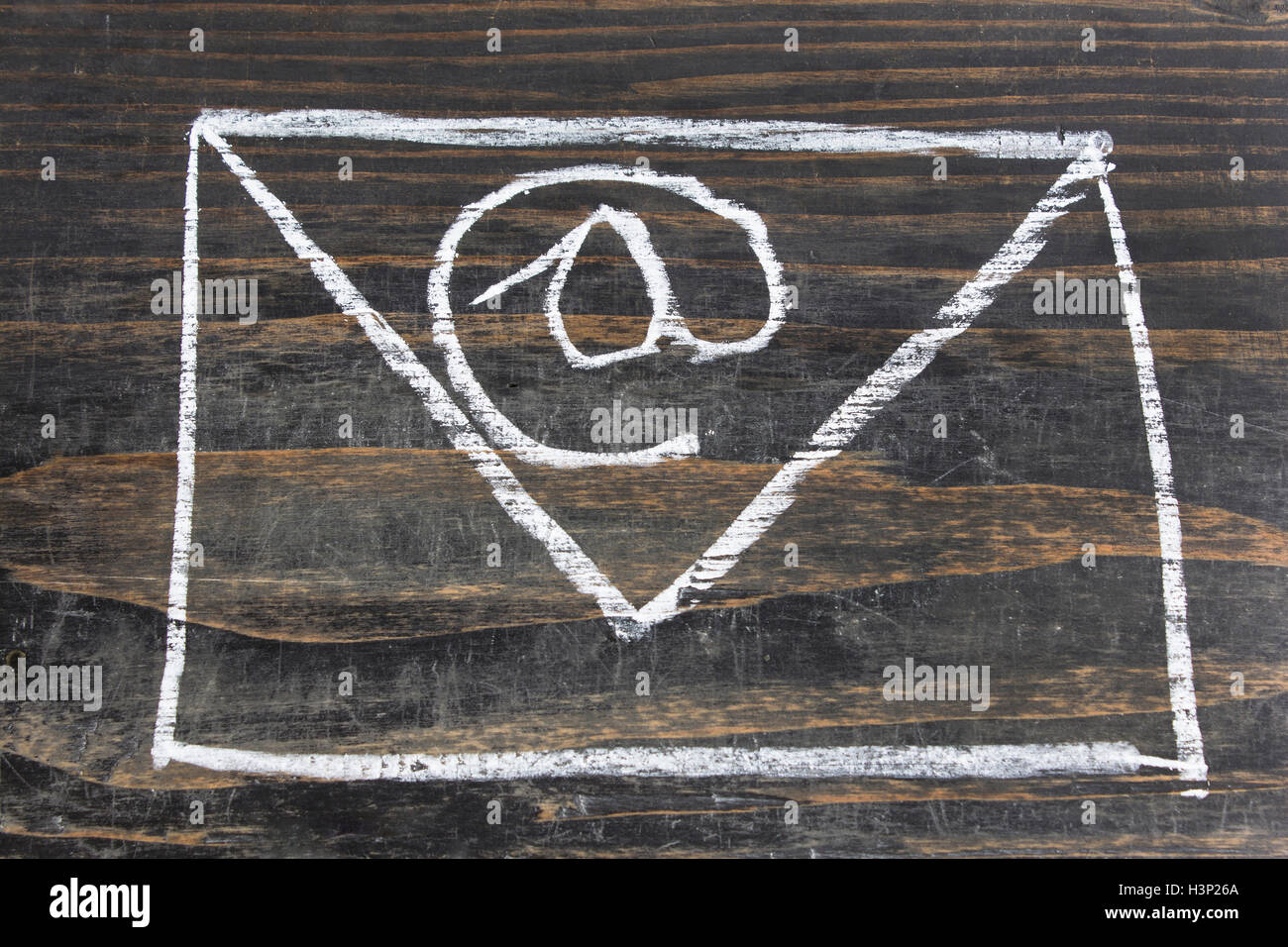 E Mail Sign Handwritten with Chalk Stock Photo - Alamy